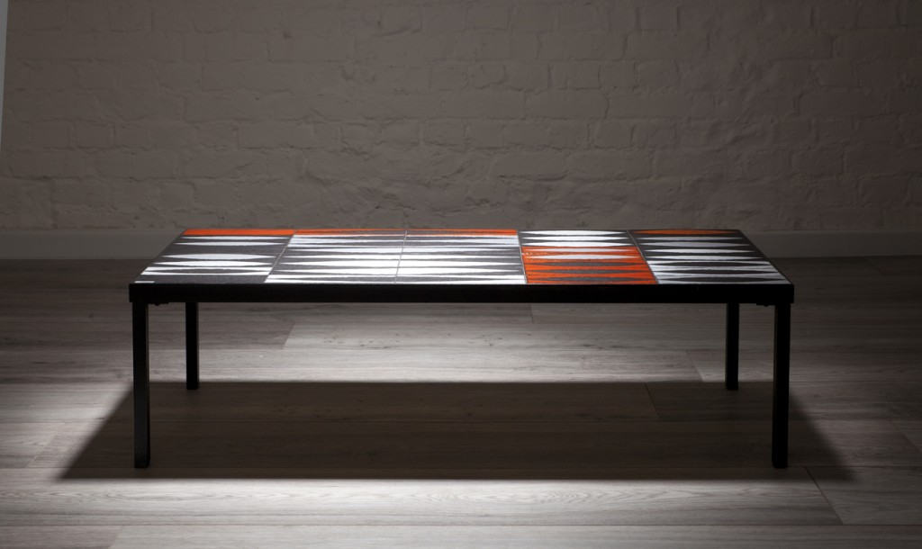 Table basse signée Roger Capron, modèle "Navette", circa 1950 - BROC ...